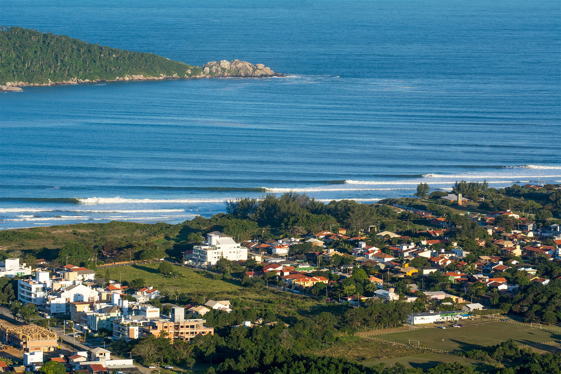 MEJORES DESTINOS DE SURF EN EL MUNDO - SURF TRIPPERS